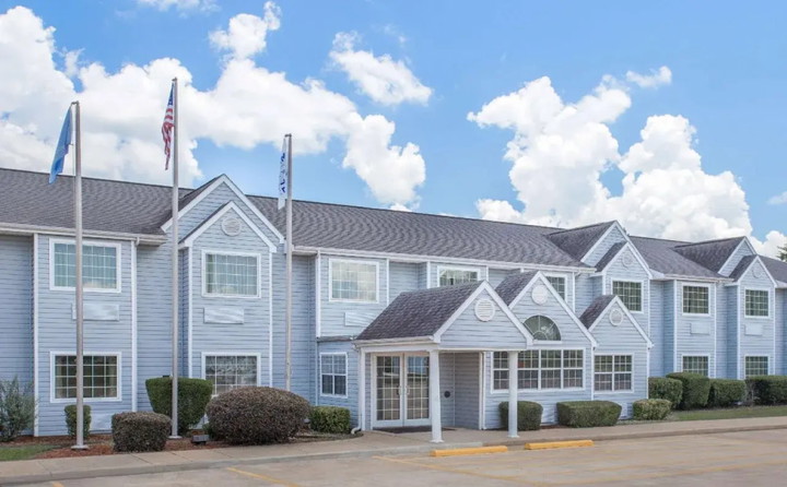 Microtel Inn & Suites By Wyndham Broken Bow - Broken Bow, OK