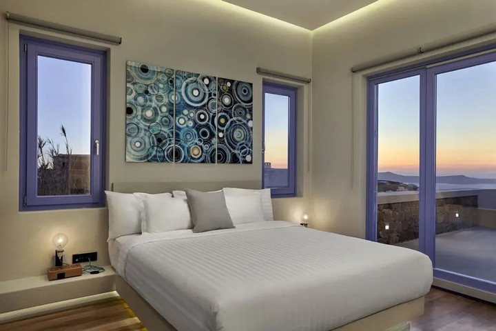 Santorini Sky, Luxury Resort - Santorini
