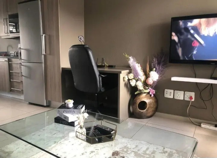 Penthouse Suite Exquisite One Bedroom Apartment Apartments - Sandton