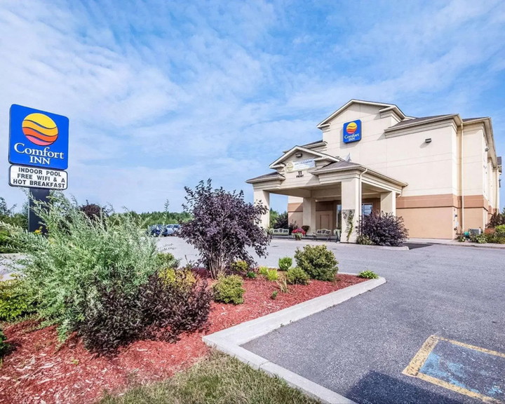 Comfort Inn Sturgeon Falls - Sturgeon Falls