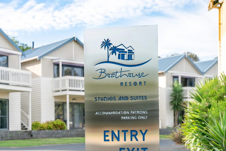 Boathouse Resort Studios & Suites - Rye