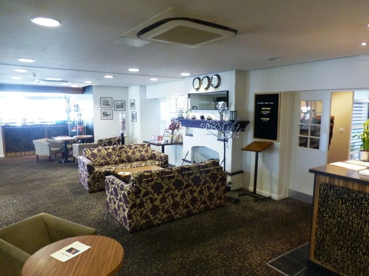 The Bridge House Hotel - Redhill