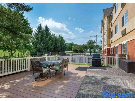 Motel 6 Suites Philadelphia Malvern Swedesford Rd, Pa - Malvern, PA