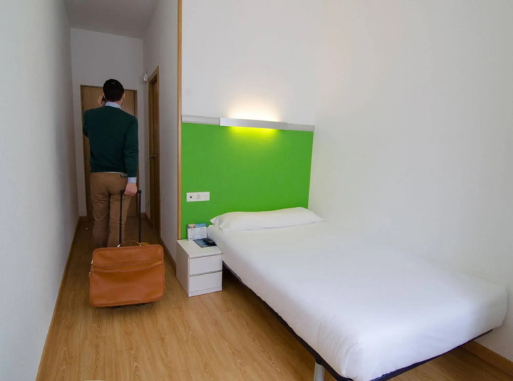 Hotel Centro Vitoria Autochekin - Vitoria-Gasteiz