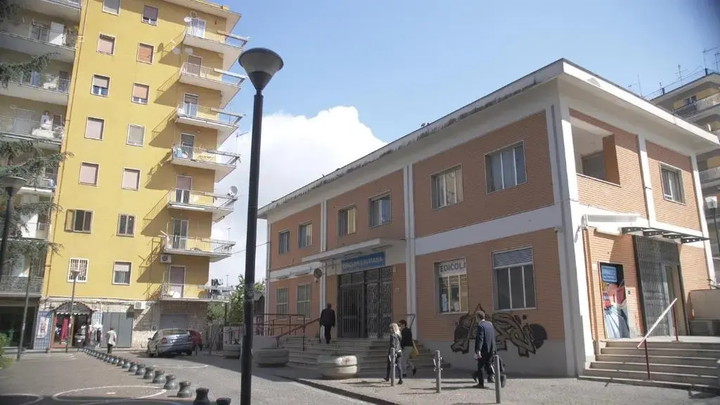 Binario 2 - Portici