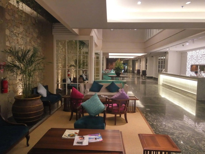 Jambuluwuk Oceano Seminyak Hotel - Seminyak