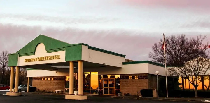 Newburgh Inn - Newburgh, NY