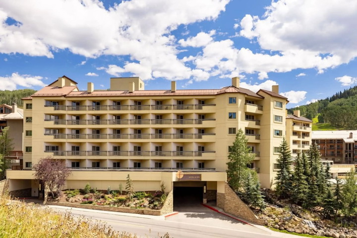 Elevation Hotel & Spa - Colorado