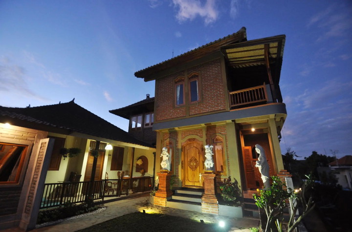 Meme Surung Homestay - Munduk