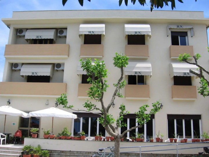 Hotel Naviglio - Pietrasanta
