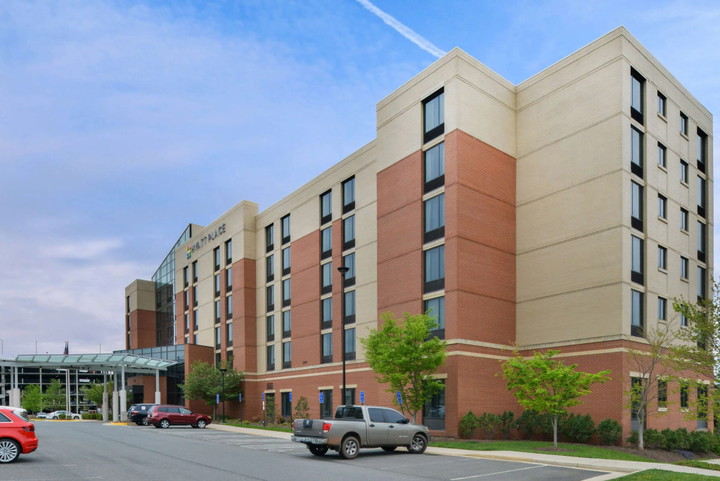Hyatt Place Herndon Dulles Airport East - Herndon, VA