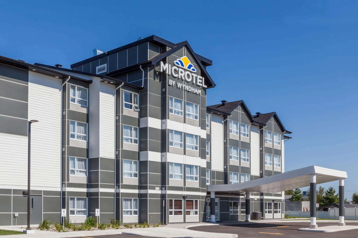 Microtel By Wyndham Casselman - Casselman