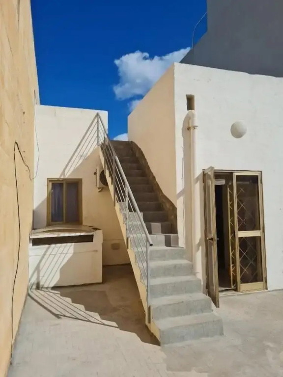 Eem Student Guest House - Shared Rooms - Malta