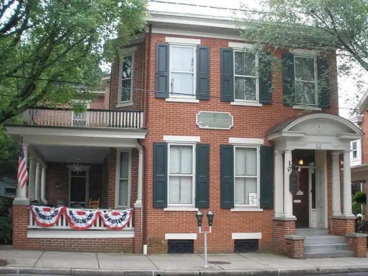 The Alden House - Lititz, PA