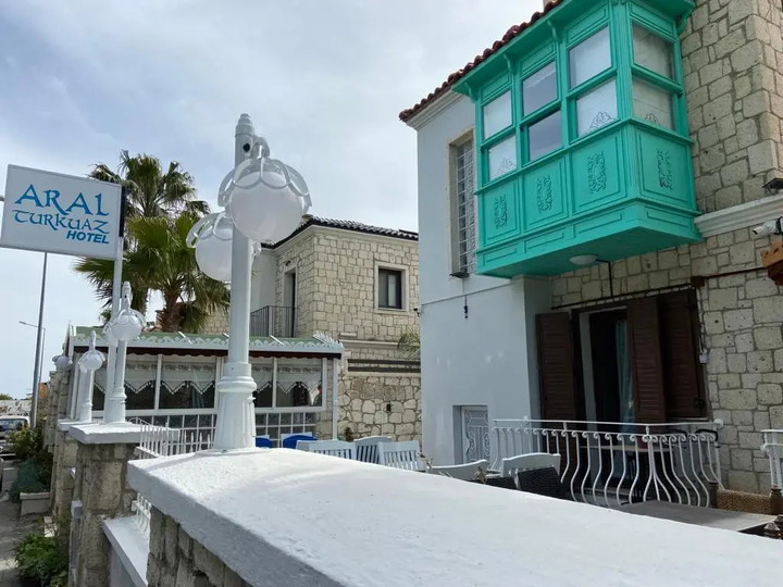 Aral Turkuaz Butik Otel - Alaçatı