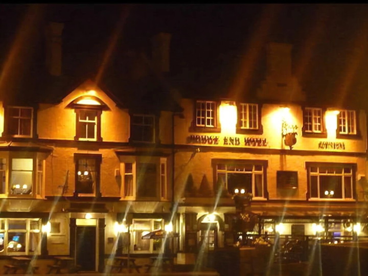 Bridge End Hotel - Llangollen