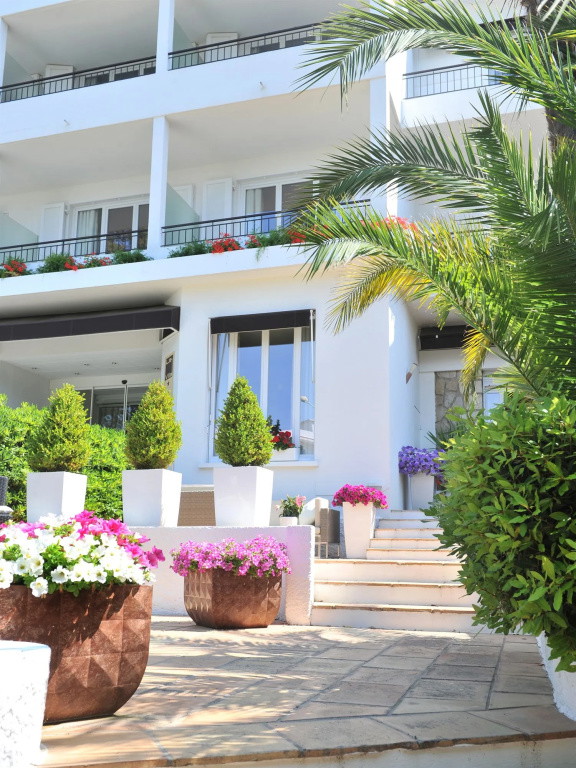Hôtel La Villa Cap D’antibes - Antibes
