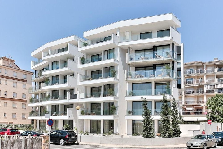 Eco-apartments La Marineda & Hotel Thalassa Sport & Spa - Pyrenees