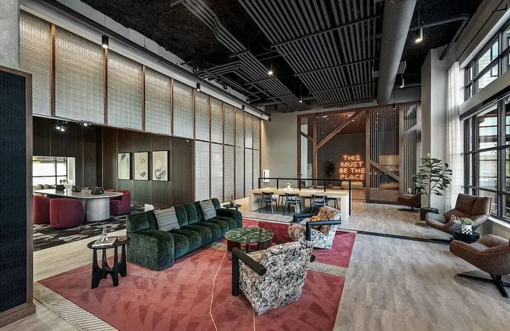 Hyatus Designer Residences Everett - Massachusetts