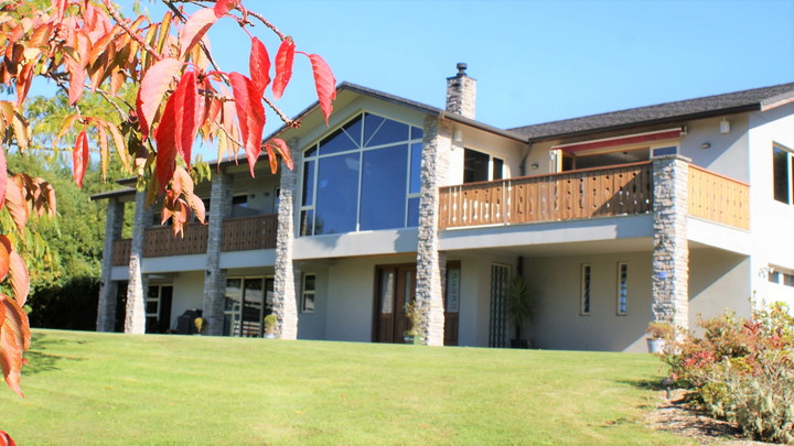 Chalet Eiger Guest House - タウポ