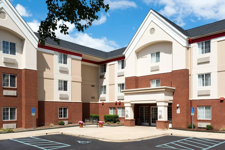 Mainstay Suites Raleigh - Cary - North Carolina