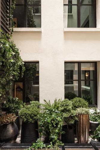 Maisons Du Monde Hotel & Suites Nantes - Nantes
