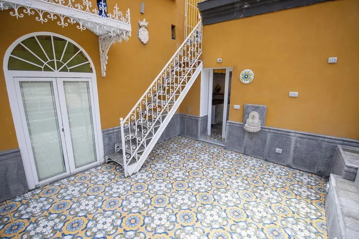 Leone Camere D'autore  Centro Storico - Naples