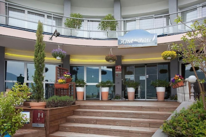 Hotel Du Poète - Aix-les-Bains