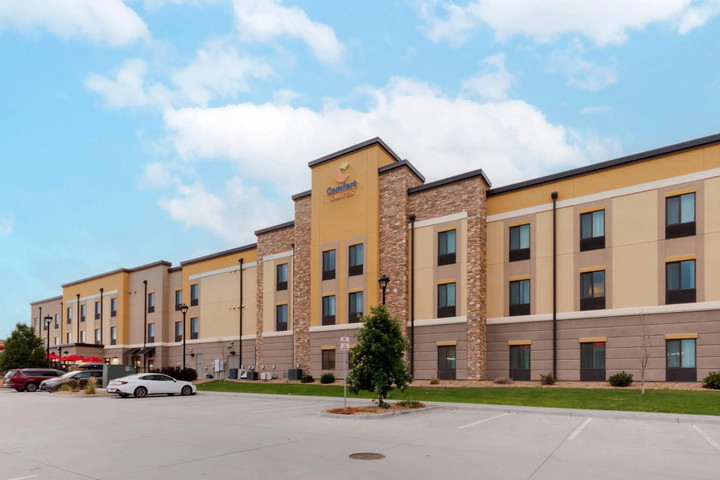Comfort Suites Loveland - Loveland, CO