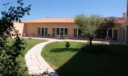Hôtel-restaurant La Goutte D'eau - Pernes-les-Fontaines