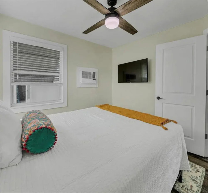 Safety Harbor Motel - Palm Harbor, FL