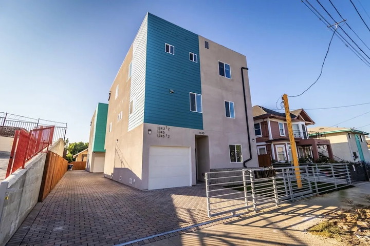 Boutique Homestay - West Hollywood, CA