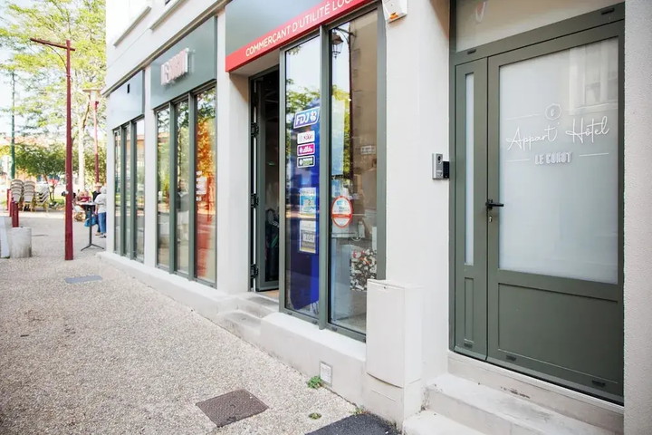 Appart'hôtel Le Corot - Accès Autonome - Saint-Junien