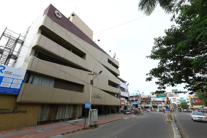 Oyo 5319 Hotel Navaratna - Coimbatore