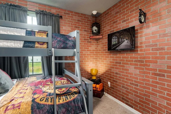 Resort Retreat Home W Bbq Grill & Game Room - Davenport, FL