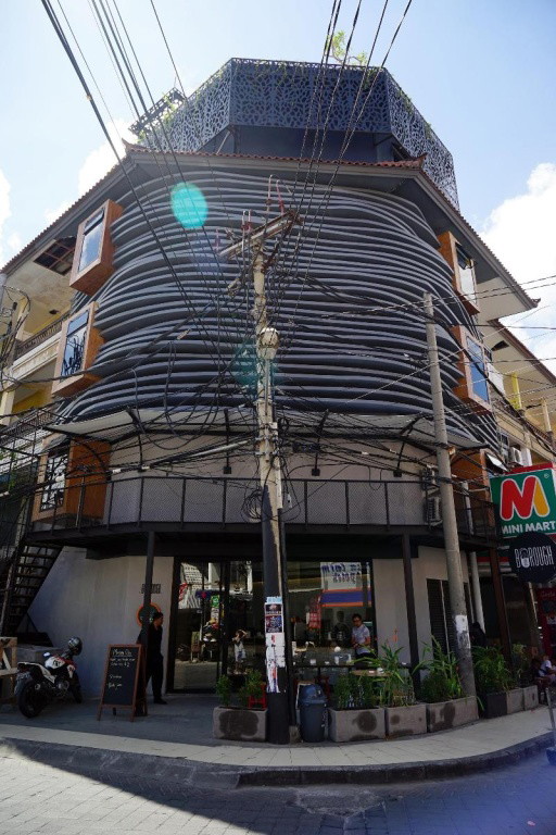 Borough Capsule Hostel Bali - Legian