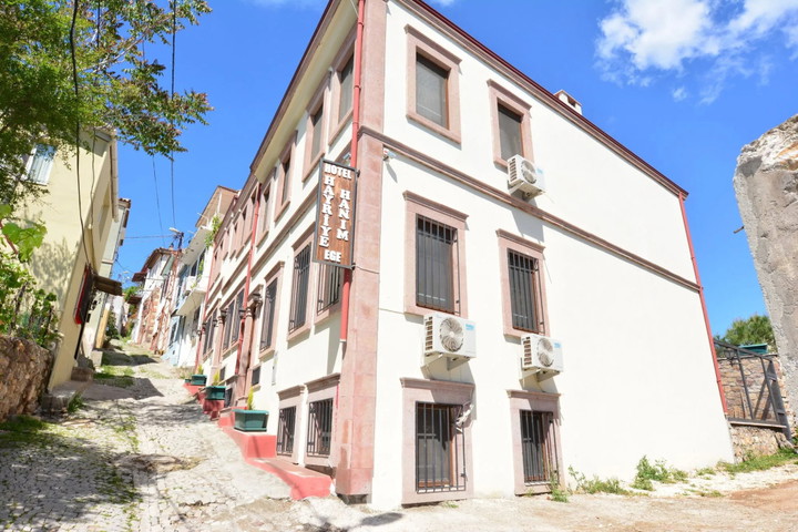 Hayriye Hanim Ege - Ayvalık