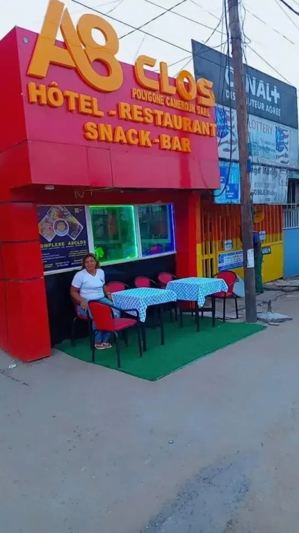 Complexe A8clos - Douala