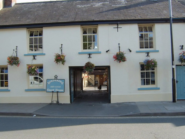 Borderers Guesthouse - Brecon