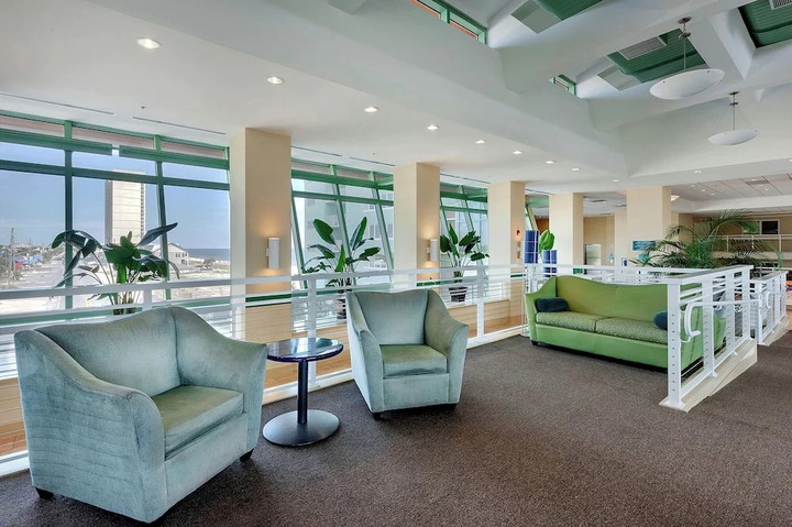 Emerald Beach Resort 2028 - Laguna Beach, FL
