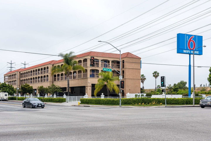 Motel 6 Gardena, Ca - South - South Gate, CA