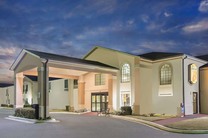 Namaste Inn & Suites Dawsonville - Dahlonega, GA