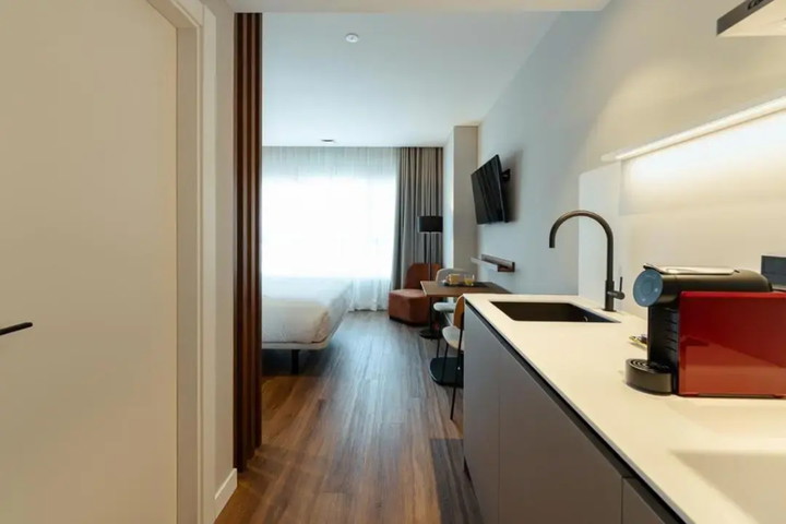 2h Living León - León, Espagne