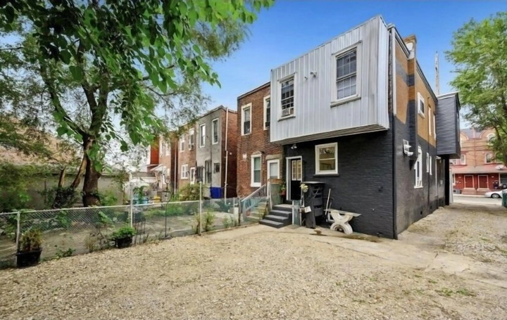 Stylish 4 Bedroom Home Near Philadelphia - Philadelphia, PA