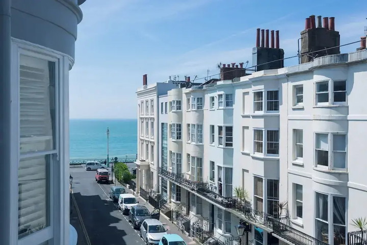 Innit Hotel - Marina House - Brighton Marina