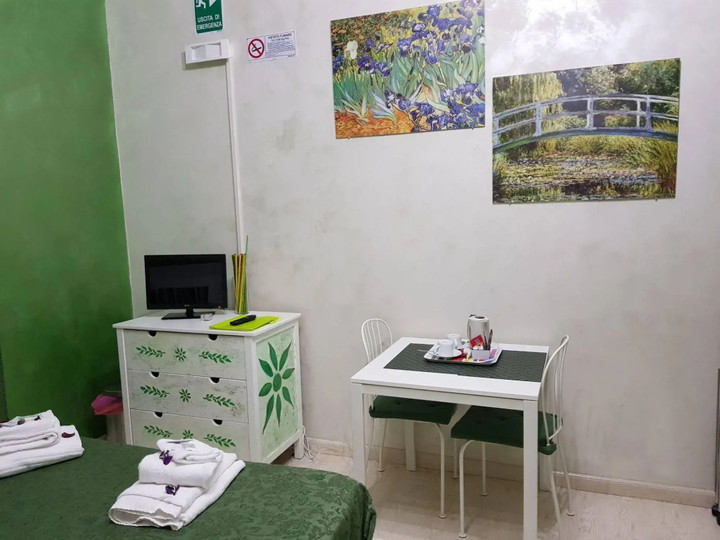 Romatic Guest House - Rome