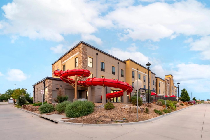 Comfort Suites Loveland - Loveland, CO