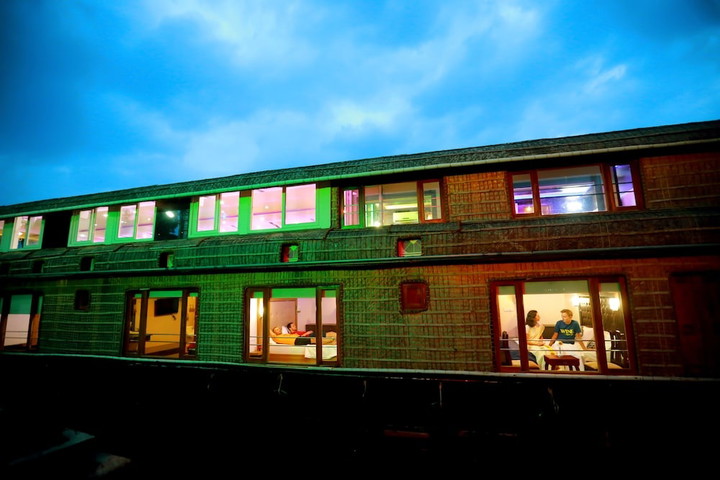 Kerala Luxury House Boat - Aleppey