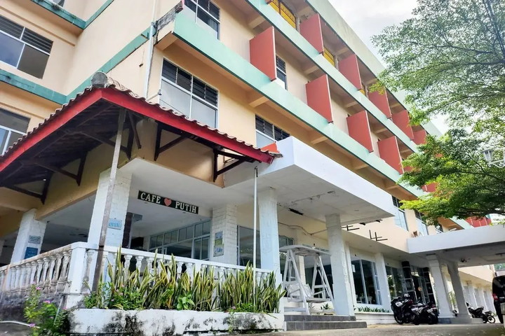 Reddoorz Near Pelabuhan Sri Bintan Pura Tanjungpinang - Bintan