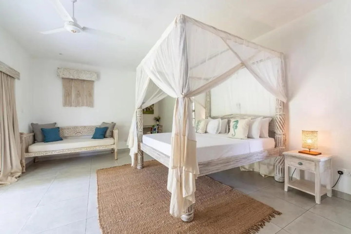 Hibiscus - Diani Beach